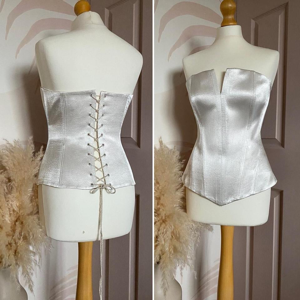 Dawn Stretton white lace up corset uk 16 – Scum Vintage